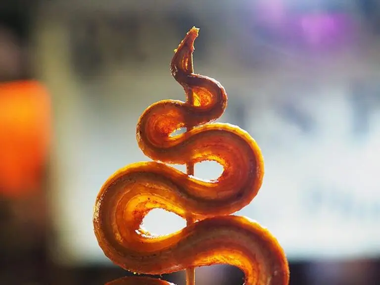 Makanan Haram Bisa Dikonsumsi dengan Syarat? Begini Penjelasannya